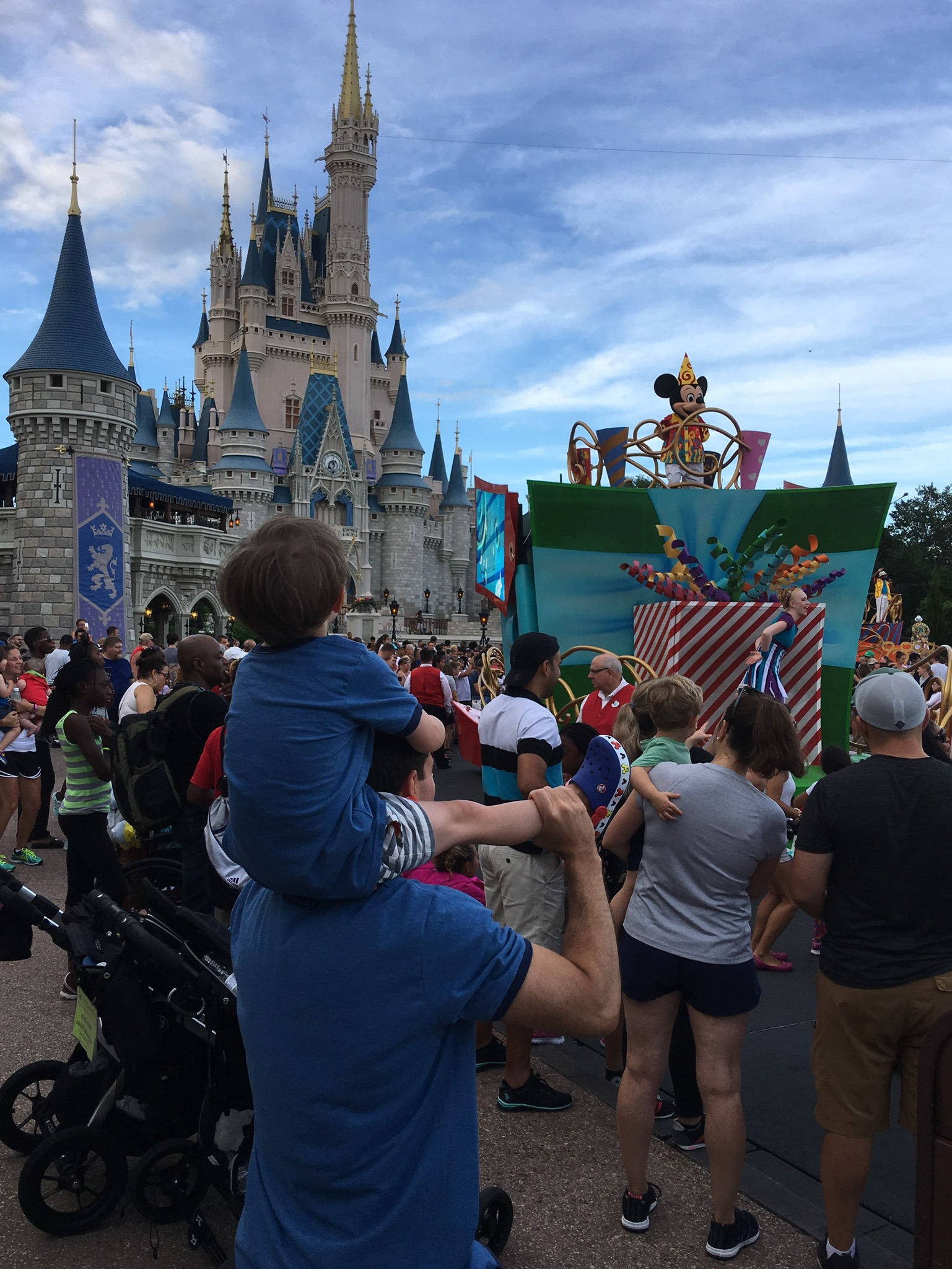 Dubbers Does Disney | Dubbers In The City